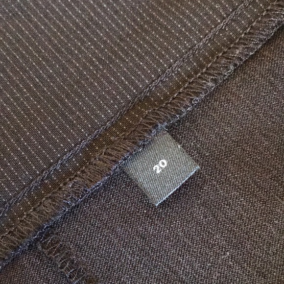Reitmans | Pants & Jumpsuits | Reitmans Fine Pinstripe Black Career ...